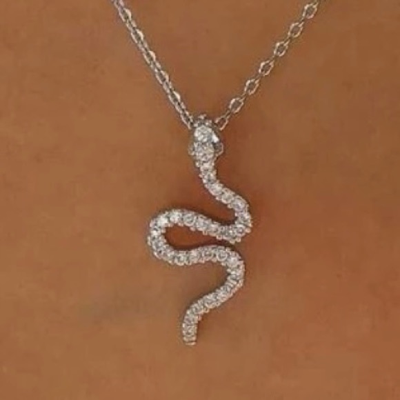 Taylor Swift | Jewelry | New Taylor Swift Themed Reputation Rhinestone ...